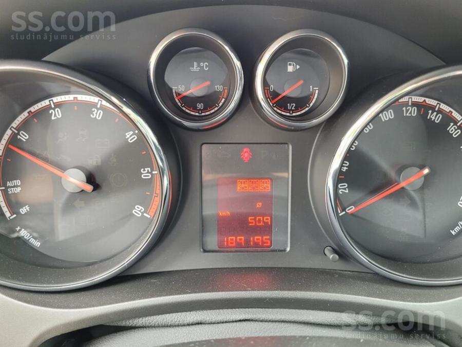 Grey Opel Meriva 2014 in Daugavpils, with an engine capacity of 1.60 L and mileage of 189 thousand km for 3990 €, photo 21 on AUTOMOTO.COM.LV