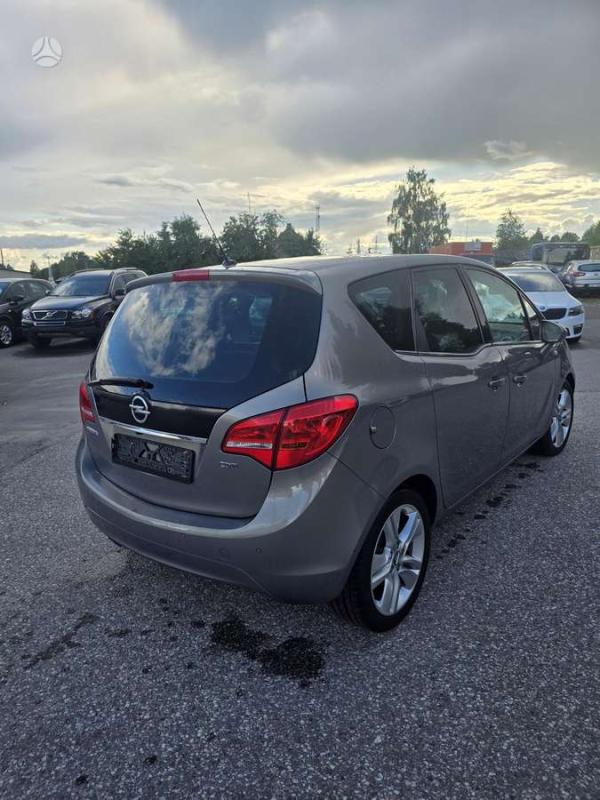 Grey Opel Meriva 2014 in Ukmerge, with an engine capacity of 1.60 L and mileage of 193 thousand km for 4150 €, photo 6 on AUTOMOTO.COM.LV