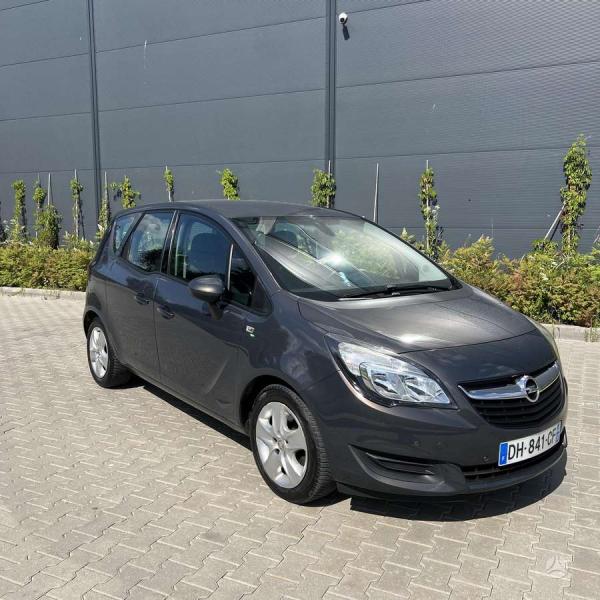 Grey Opel Meriva 2014 in Vilnius, with an engine capacity of 1.40 L and mileage of 222 thousand km for 4500 €, photo 3 on AUTOMOTO.COM.LV