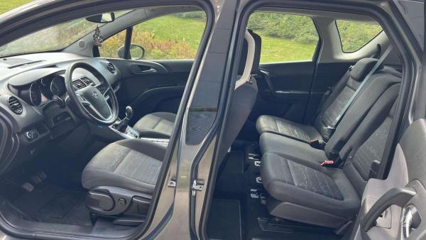 Grey Opel Meriva 2014 in Vilnius, with an engine capacity of 1.40 L and mileage of 222 thousand km for 4500 €, photo 9 on AUTOMOTO.COM.LV