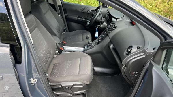 Grey Opel Meriva 2014 in Vilnius, with an engine capacity of 1.40 L and mileage of 222 thousand km for 4500 €, photo 10 on AUTOMOTO.COM.LV