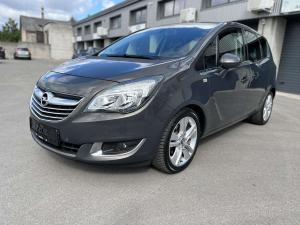 Grey Opel Meriva 2014 in Siauliai, with an engine capacity of 1.36 L and mileage of 133 thousand km for 5500 €, photo  on AUTOMOTO.COM.LV