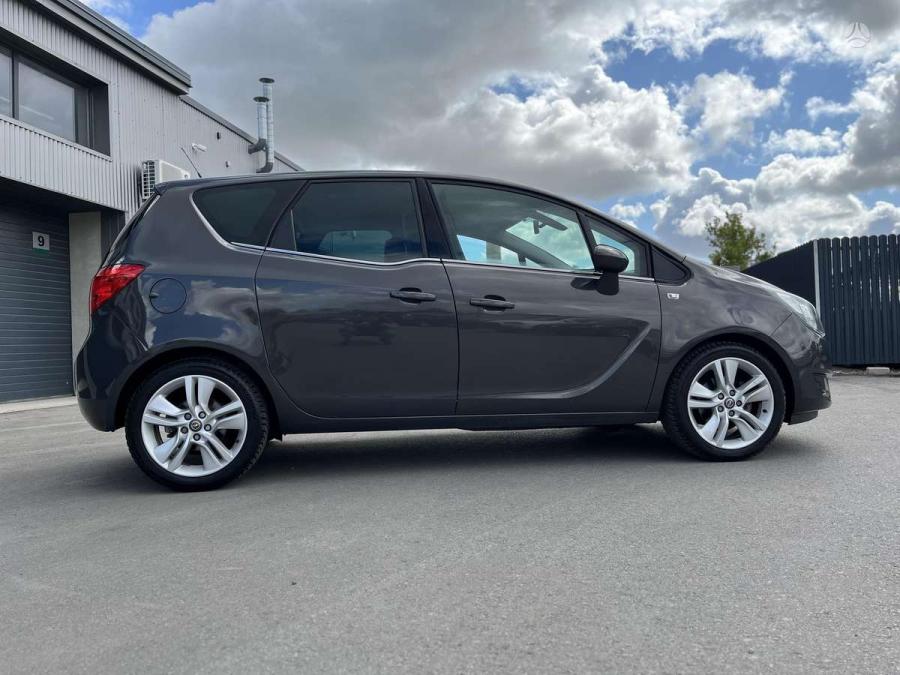 Pelēks Opel Meriva 2014 Šauļi, ar dzinēja tilpumu 1.36 L un nobraukumu 133 tūkst. km par 5500 €, foto 8 vietnē AUTOMOTO.COM.LV
