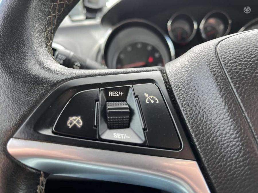 Pelēks Opel Meriva 2014 Šauļi, ar dzinēja tilpumu 1.36 L un nobraukumu 133 tūkst. km par 5500 €, foto 15 vietnē AUTOMOTO.COM.LV