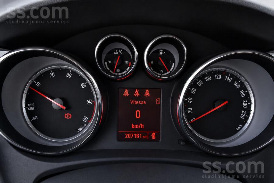 Pelēks Opel Meriva 2014 Jelgava, ar dzinēja tilpumu 1.60 L un nobraukumu 207 tūkst. km par 6200 €, foto 15 vietnē AUTOMOTO.COM.LV