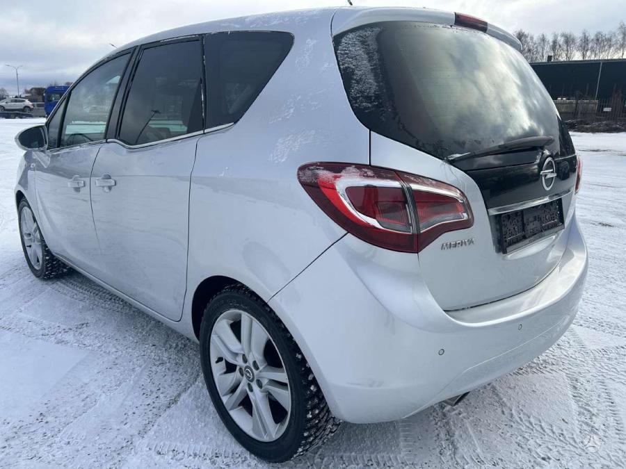 Grey Opel Meriva 2015 in Marijampole, with an engine capacity of 1.36 L and mileage of 167 thousand km for 4500 €, photo 6 on AUTOMOTO.COM.LV