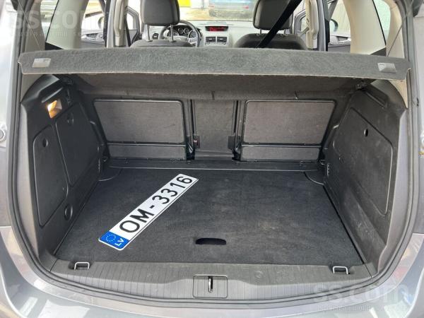 Grey Opel Meriva 2015 in Liepaja, with an engine capacity of 1.40 L and mileage of 154 thousand km for 5350 €, photo 4 on AUTOMOTO.COM.LV
