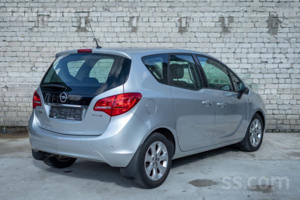Grey Opel Meriva 2015 in Liepaja, with an engine capacity of 1.60 L and mileage of 255 thousand km for 4900 €, photo 4 on AUTOMOTO.COM.LV