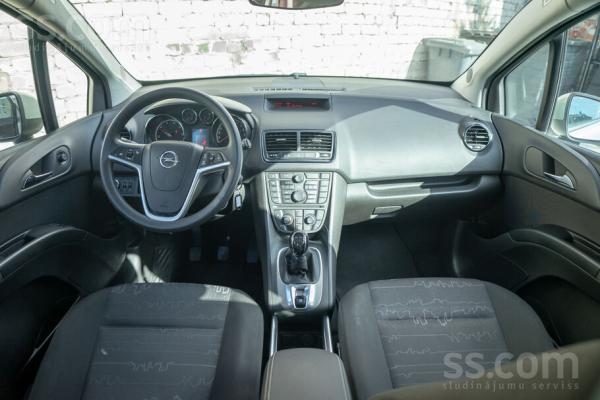 Grey Opel Meriva 2015 in Liepaja, with an engine capacity of 1.60 L and mileage of 255 thousand km for 4900 €, photo 7 on AUTOMOTO.COM.LV
