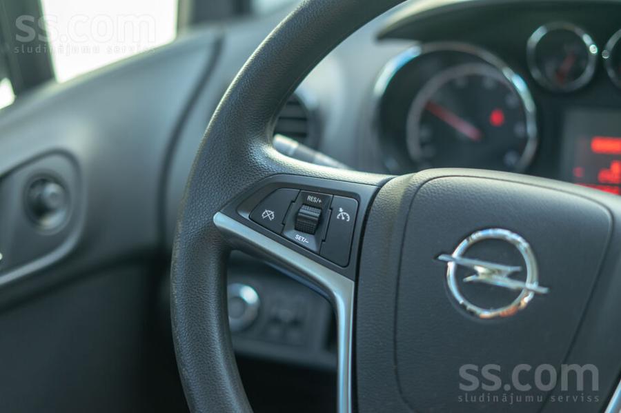Pelēks Opel Meriva 2015 Liepāja, ar dzinēja tilpumu 1.60 L un nobraukumu 255 tūkst. km par 4900 €, foto 20 vietnē AUTOMOTO.COM.LV