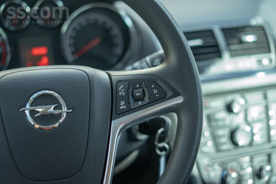Pelēks Opel Meriva 2015 Liepāja, ar dzinēja tilpumu 1.60 L un nobraukumu 255 tūkst. km par 4900 €, foto 21 vietnē AUTOMOTO.COM.LV
