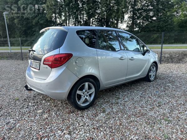 Pelēks Opel Meriva 2016 Cēsis, ar dzinēja tilpumu 1.60 L un nobraukumu 0 tūkst. km par 5400 €, foto 5 vietnē AUTOMOTO.COM.LV