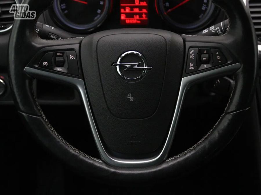 Grey Opel Meriva 2016 in Vilnius, with an engine capacity of 1.40 L and mileage of 131 thousand km for 7999 €, photo 19 on AUTOMOTO.COM.LV