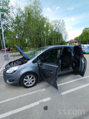 Pelēks Opel Meriva 2017 Rīga, ar dzinēja tilpumu 1.60 L un nobraukumu 103 tūkst. km par 5500 €, foto 3 vietnē AUTOMOTO.COM.LV