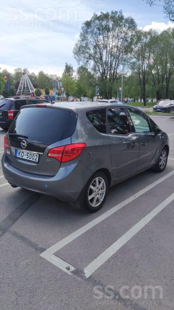 Grey Opel Meriva 2017 in Riga, with an engine capacity of 1.60 L and mileage of 103 thousand km for 5500 €, photo 5 on AUTOMOTO.COM.LV