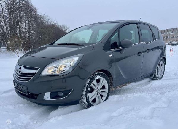 Grey Opel Meriva 2017 in Siauliai, with an engine capacity of 1.36 L and mileage of 137 thousand km for 5850 €, photo 2 on AUTOMOTO.COM.LV