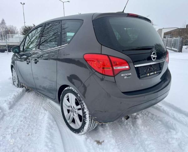Grey Opel Meriva 2017 in Siauliai, with an engine capacity of 1.36 L and mileage of 137 thousand km for 5850 €, photo 5 on AUTOMOTO.COM.LV