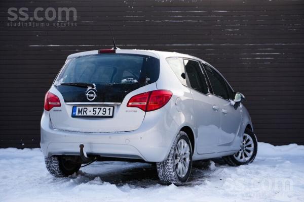 Grey Opel Meriva 2017 in Riga, with an engine capacity of 1.60 L and mileage of 218 thousand km for 5490 €, photo 3 on AUTOMOTO.COM.LV