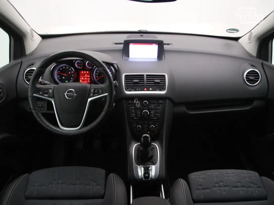 Grey Opel Meriva 2017 in Vilnius, with an engine capacity of 1.40 L and mileage of 151 thousand km for 7899 €, photo 3 on AUTOMOTO.COM.LV