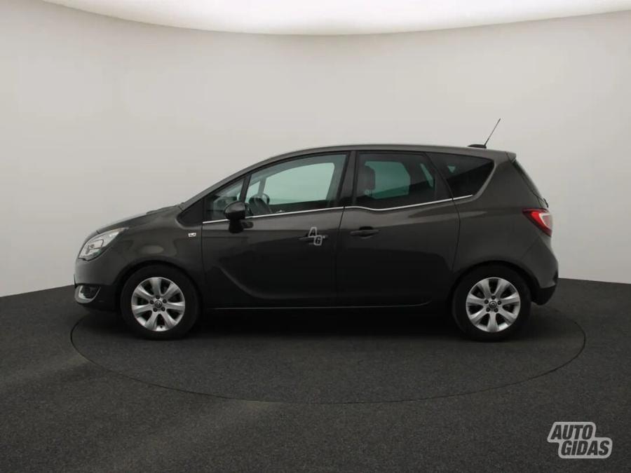 Grey Opel Meriva 2017 in Vilnius, with an engine capacity of 1.40 L and mileage of 151 thousand km for 7899 €, photo 7 on AUTOMOTO.COM.LV