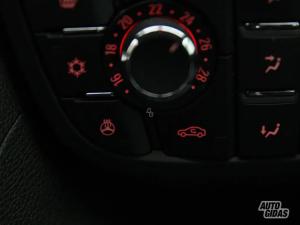 Grey Opel Meriva 2017 in Vilnius, with an engine capacity of 1.40 L and mileage of 151 thousand km for 7899 €, photo 32 on AUTOMOTO.COM.LV