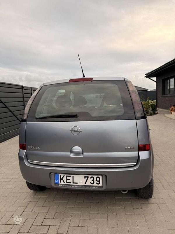 Opel Meriva 2006 Klaipėda vietnē Pelēks Opel Meriva 2006 Klaipėda, ar dzinēja tilpumu 0.00 L un nobraukumu 195 tūkst. km par 1050 €, foto 4 vietnē AUTOMOTO.COM.LV