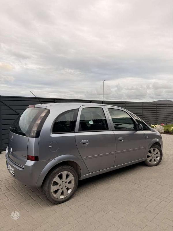 Opel Meriva 2006 Klaipėda vietnē Pelēks Opel Meriva 2006 Klaipėda, ar dzinēja tilpumu 0.00 L un nobraukumu 195 tūkst. km par 1050 €, foto 5 vietnē AUTOMOTO.COM.LV