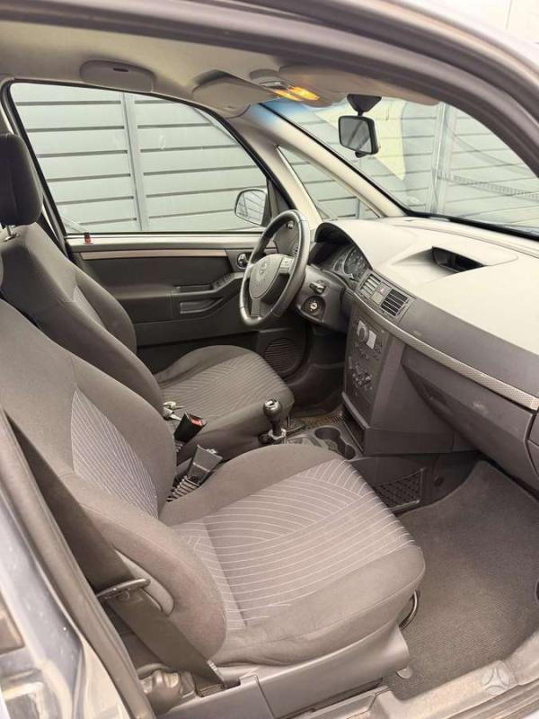 Opel Meriva 2006 Klaipėda vietnē Pelēks Opel Meriva 2006 Klaipėda, ar dzinēja tilpumu 0.00 L un nobraukumu 195 tūkst. km par 1050 €, foto 6 vietnē AUTOMOTO.COM.LV