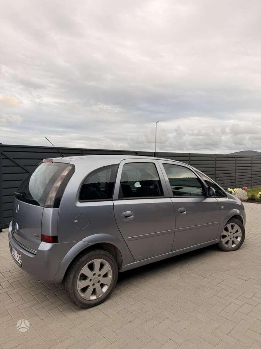 Grey Opel Meriva 2006 in Klaipeda, with an engine capacity of 0.00 L and mileage of 195 thousand km for 1050 €, photo 5 on AUTOMOTO.COM.LV