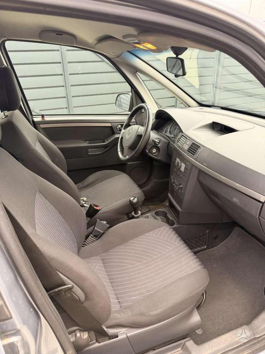 Grey Opel Meriva 2006 in Klaipeda, with an engine capacity of 0.00 L and mileage of 195 thousand km for 1050 €, photo 6 on AUTOMOTO.COM.LV