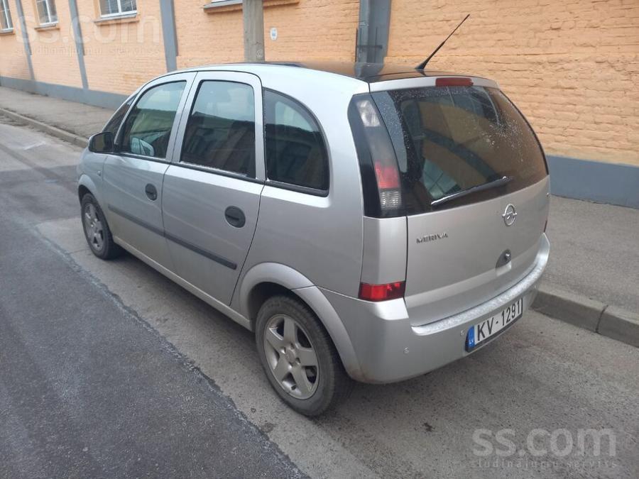 Grey Opel Meriva 2004 in Riga, with an engine capacity of 1.60 L and mileage of 344 thousand km for 1200 €, photo 1 on AUTOMOTO.COM.LV
