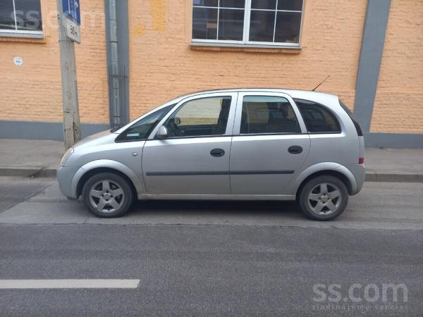Pelēks Opel Meriva 2004 Rīga, ar dzinēja tilpumu 1.60 L un nobraukumu 344 tūkst. km par 1200 €, foto 2 vietnē AUTOMOTO.COM.LV
