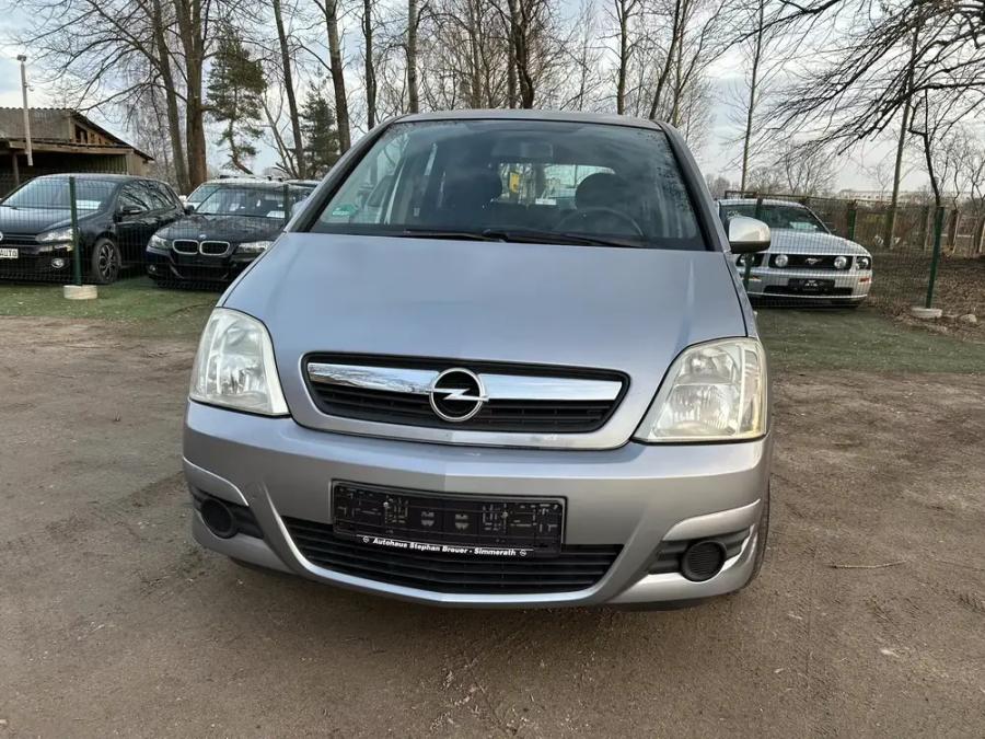Grey Opel Meriva 2006 in Grobiņa, with an engine capacity of 1.40 L and mileage of 194 thousand km for 2550 €, photo 3 on AUTOMOTO.COM.LV