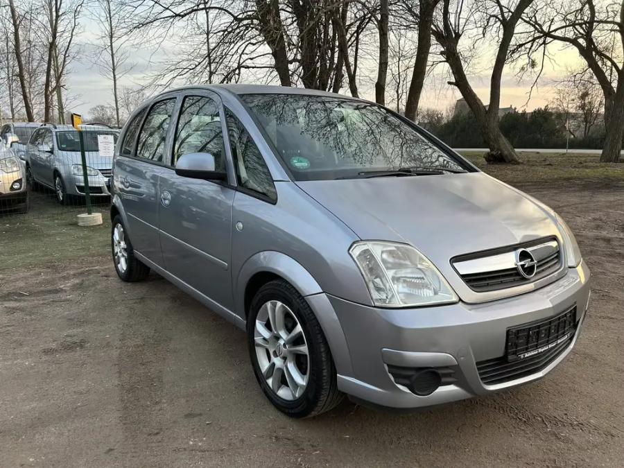Grey Opel Meriva 2006 in Grobiņa, with an engine capacity of 1.40 L and mileage of 194 thousand km for 2550 €, photo 4 on AUTOMOTO.COM.LV