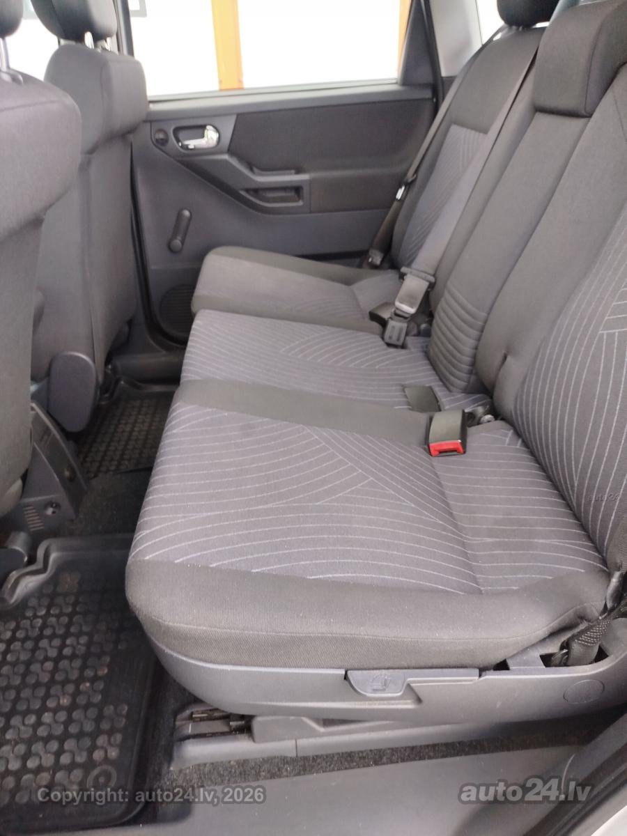 Grey Opel Meriva 2006 in Tartu, with an engine capacity of 1.40 L and mileage of 270 thousand km for 1190 €, photo 13 on AUTOMOTO.COM.LV