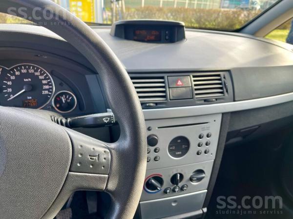 Opel Meriva 2003 in Liepaja, with an engine capacity of 1.60 L and mileage of 218 thousand km for 1000 €, photo 9 on AUTOMOTO.COM.LV
