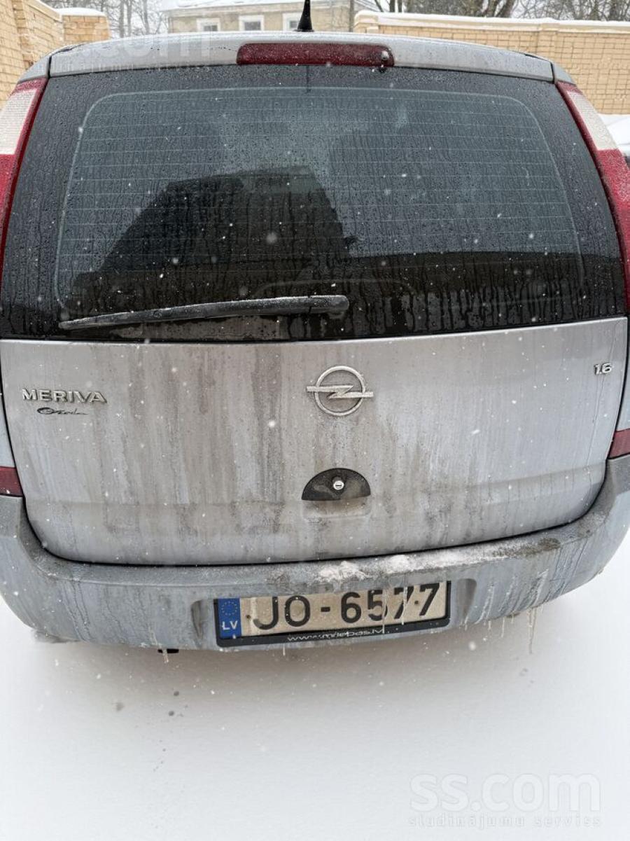 Opel Meriva 2003 in Riga, with an engine capacity of 1.60 L and mileage of 257 thousand km for 1200 €, photo 4 on AUTOMOTO.COM.LV
