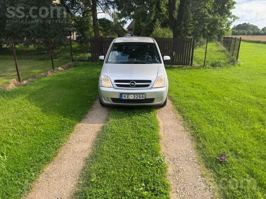 Opel Meriva 2004 in Jelgava, with an engine capacity of 1.60 L and mileage of 219 thousand km for 1200 €, photo 8 on AUTOMOTO.COM.LV