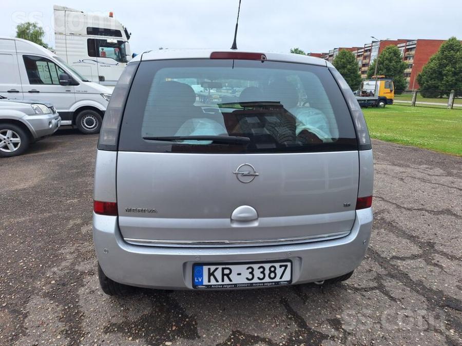 Opel Meriva 2006 in Jelgava, with an engine capacity of 1.60 L and mileage of 174 thousand km for 1400 €, photo 5 on AUTOMOTO.COM.LV