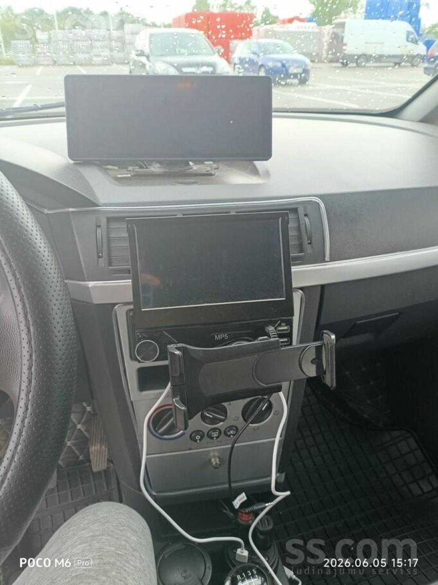 Opel Meriva 2006 Daugavpils, ar dzinēja tilpumu 1.60 L un nobraukumu 129 tūkst. km par 1500 €, foto 4 vietnē AUTOMOTO.COM.LV