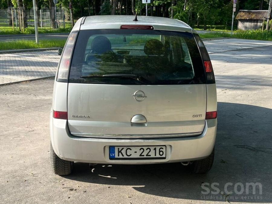 Opel Meriva 2006 in Cesis, with an engine capacity of 1.30 L and mileage of 266 thousand km for 800 €, photo 4 on AUTOMOTO.COM.LV