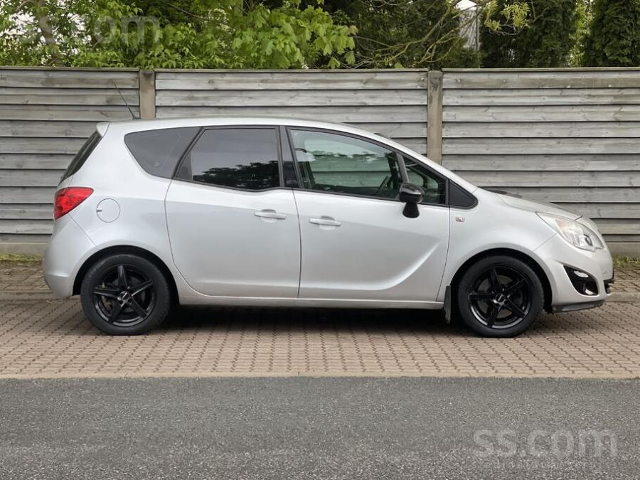 Opel Meriva 2010 Jelgava, ar dzinēja tilpumu 1.70 L un nobraukumu 0 tūkst. km par 3750 €, foto 4 vietnē AUTOMOTO.COM.LV