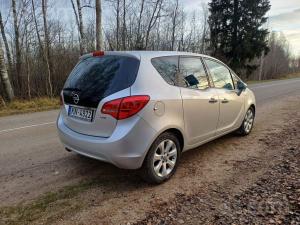 Opel Meriva 2011 in Balvi, with an engine capacity of 1.70 L and mileage of 284 thousand km for 3590 €, photo 3 on AUTOMOTO.COM.LV