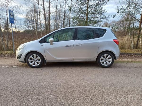 Opel Meriva 2011 in Balvi, with an engine capacity of 1.70 L and mileage of 284 thousand km for 3590 €, photo 7 on AUTOMOTO.COM.LV
