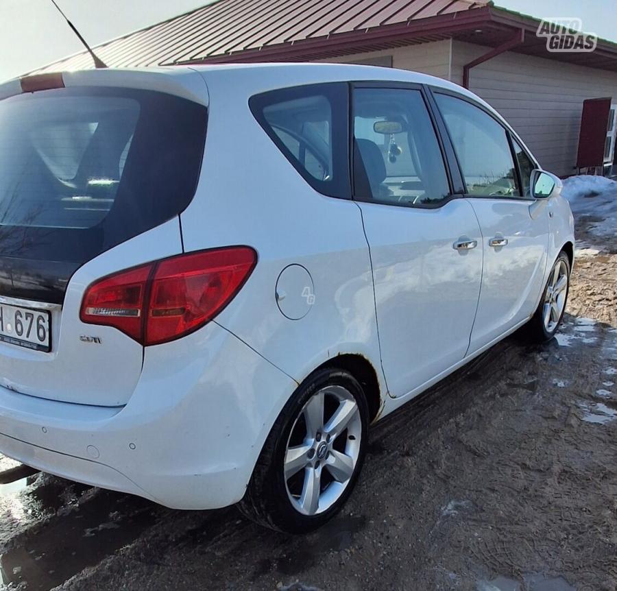 Opel Meriva 2011 in Kaunas, with an engine capacity of 1.70 L and mileage of 363 thousand km for 1300 €, photo 4 on AUTOMOTO.COM.LV