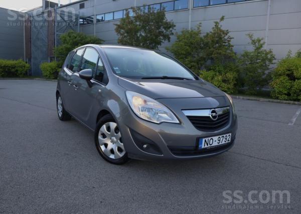 Opel Meriva 2011 in Riga, with an engine capacity of 1.30 L and mileage of 250 thousand km for 2950 €, photo 3 on AUTOMOTO.COM.LV