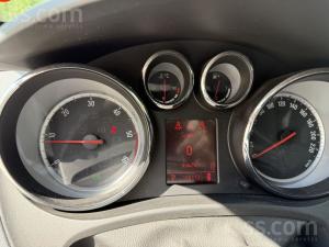 Opel Meriva 2011 in Riga, with an engine capacity of 1.70 L and mileage of 199 thousand km for 2500 €, photo 9 on AUTOMOTO.COM.LV