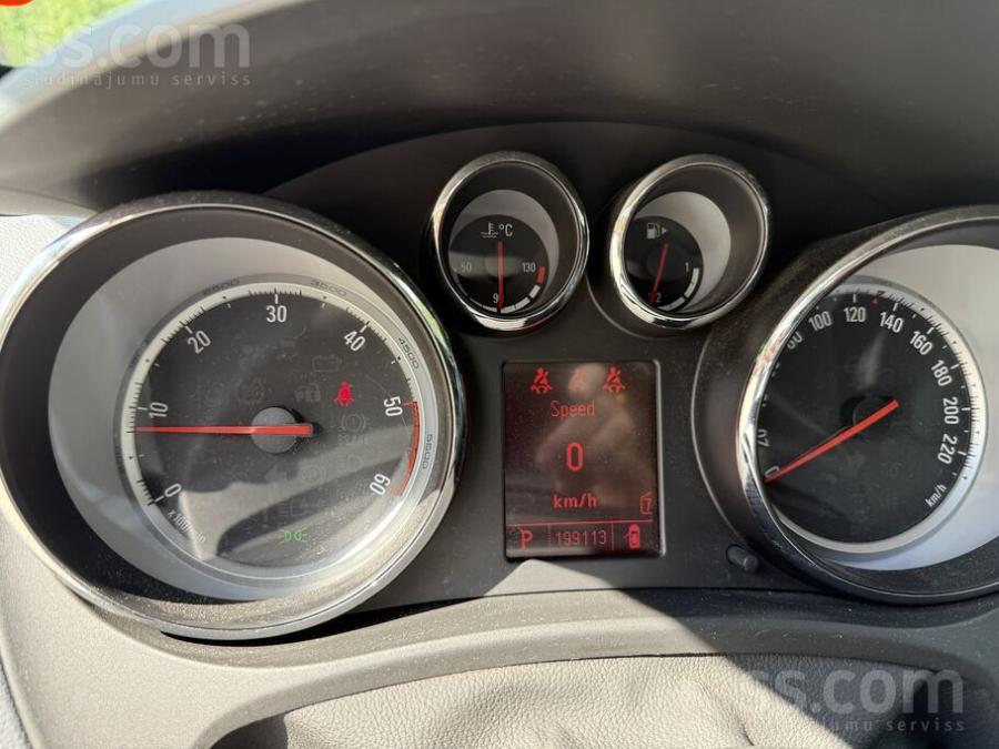 Opel Meriva 2011 in Riga, with an engine capacity of 1.70 L and mileage of 199 thousand km for 2500 €, photo 9 on AUTOMOTO.COM.LV