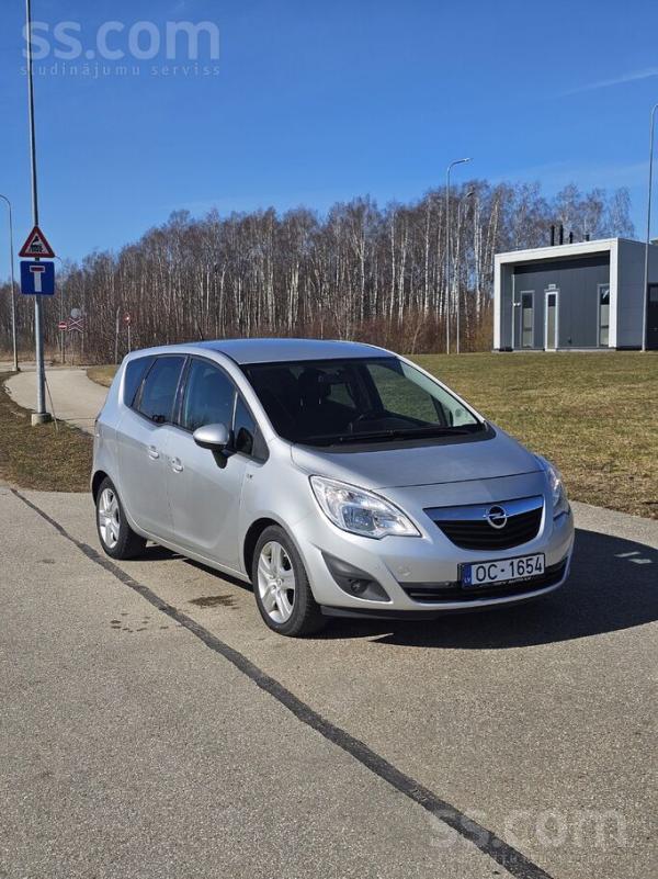 Opel Meriva 2012 Tukums, ar dzinēja tilpumu 1.70 L un nobraukumu 237 tūkst. km par 3750 €, foto 2 vietnē AUTOMOTO.COM.LV