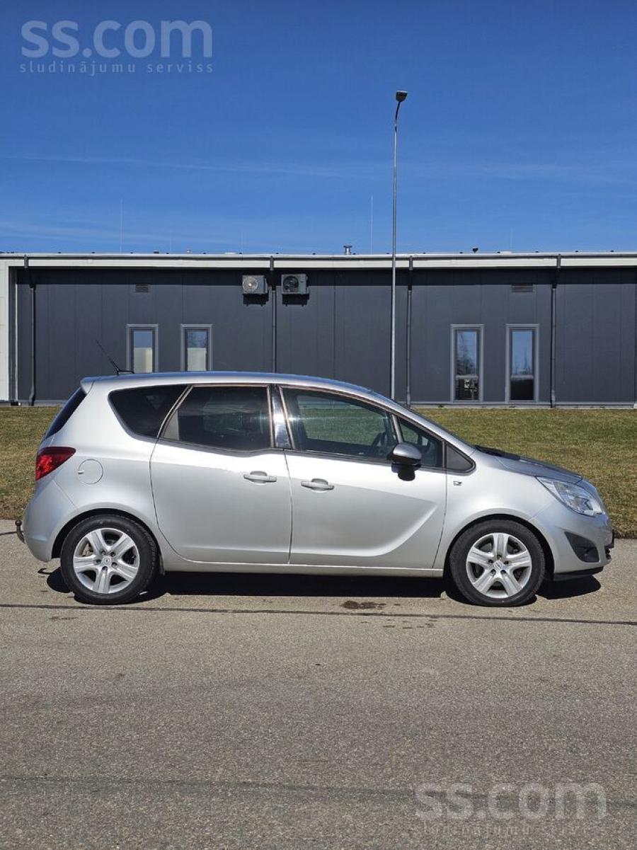 Opel Meriva 2012 Tukums, ar dzinēja tilpumu 1.70 L un nobraukumu 237 tūkst. km par 3750 €, foto 8 vietnē AUTOMOTO.COM.LV